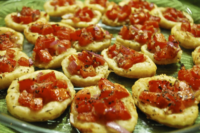 "Point-less" Meals: Mini Bruschetta Tarts