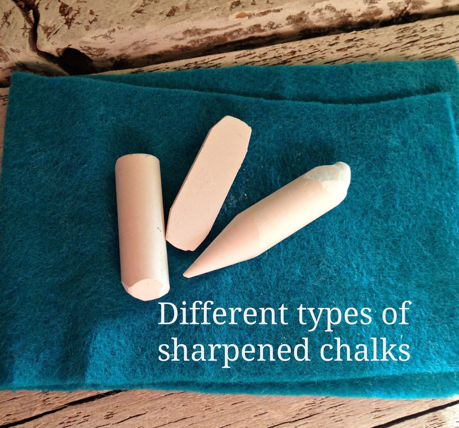 DIY Halloween Chalkboard - Cooking With Ruthie