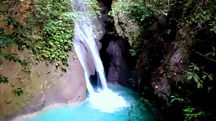Stumbling into Kabutongan Falls in Malabuyoc Cebu - The Lazy Investor's Way