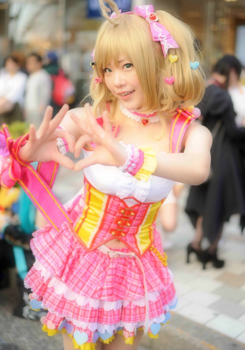 ចង់ដាច់ផ្ញារ បន្ទាប់ពីតួអង្គ Cosplay បែកធ្លាយរូបភាព ...