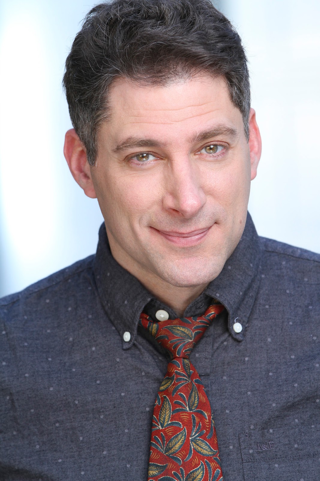 Jonathan Lipow • Voice Over Artist • Actor • Composer: Headshots