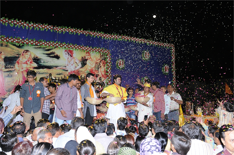 VYO: Photos of VYO Rajkot celebrates Holi Rasiya & Phool Faag Utsav