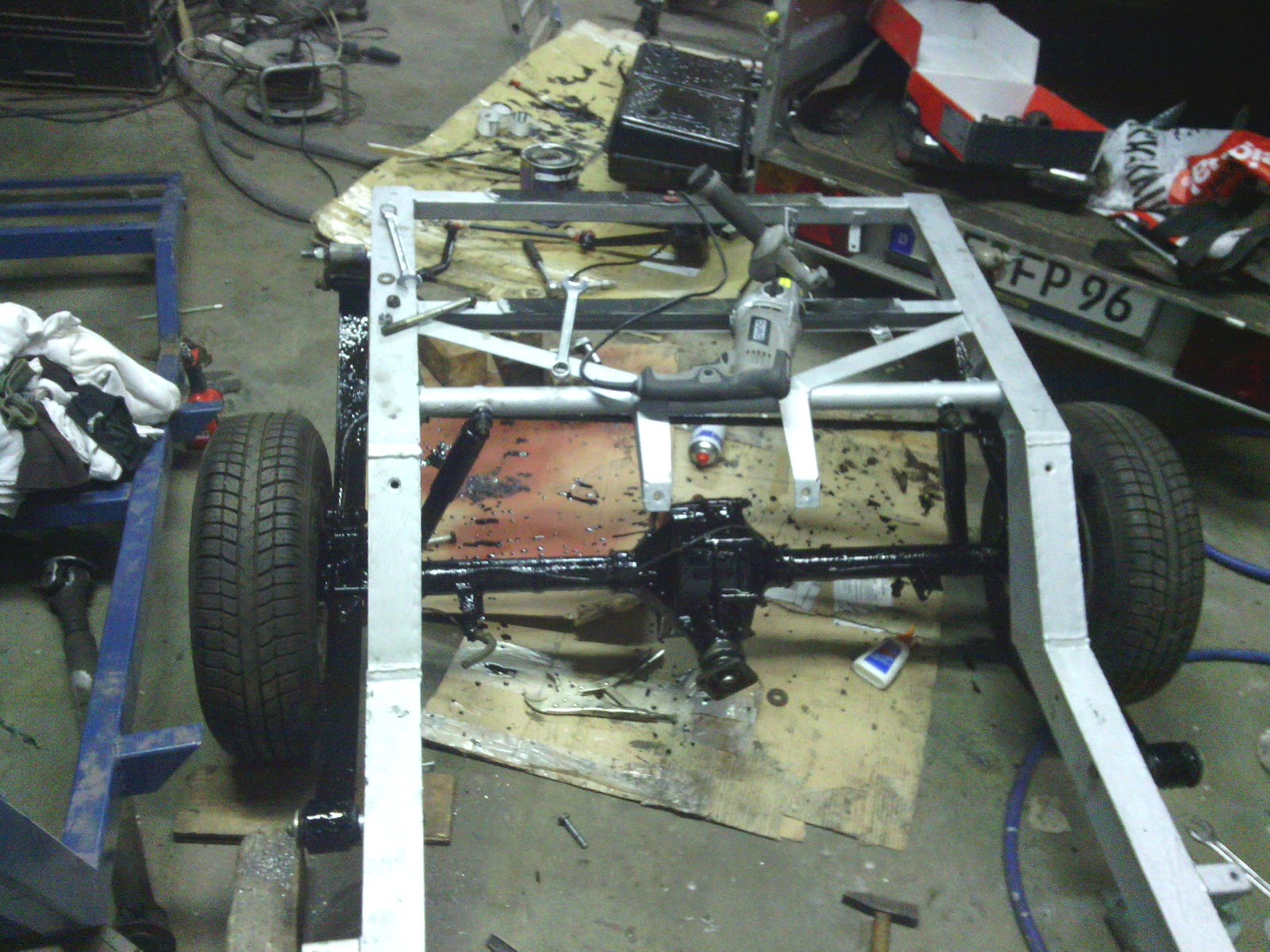 Reliant Robin mk1 Estate 1978: Chassis