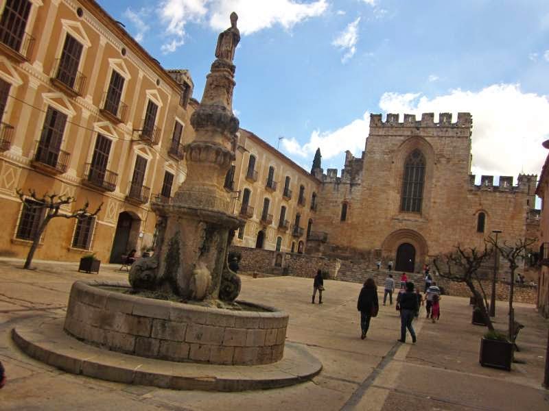 CATALONIA: MONASTERY OF SANTES CREUS ~ Beautiful places of Barcelona ...