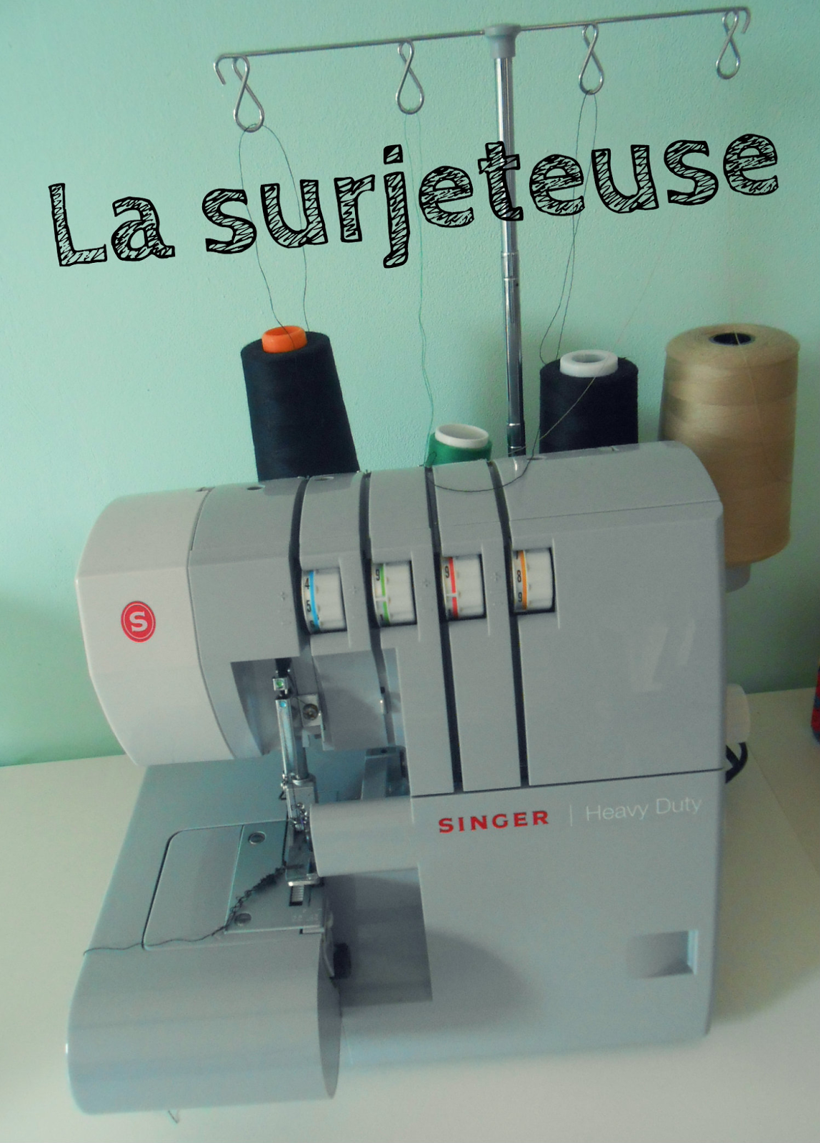 Lola Couture : J'ai testé la surjeteuse Heavy Duty de Singer