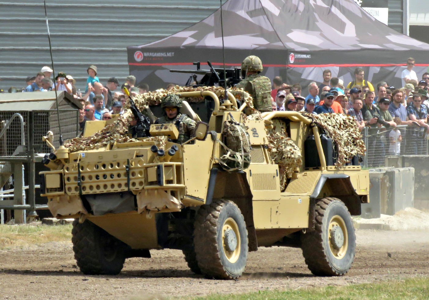 just saying ...: Tankfest 2015 ... a beauty pageant for ... tanks and ...