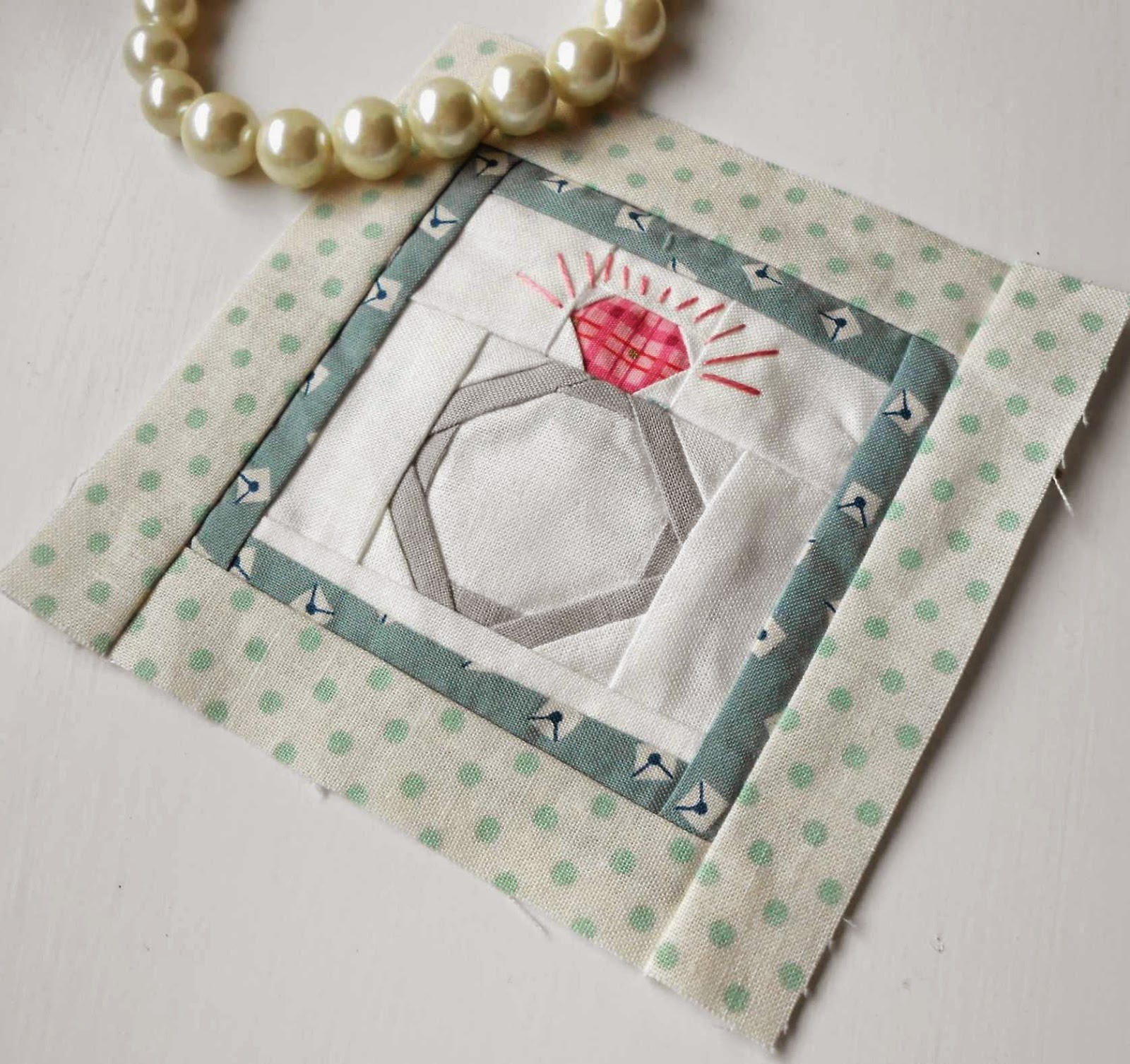 The Patchsmith: Block-a-Day Block 41 - Diamond Ring