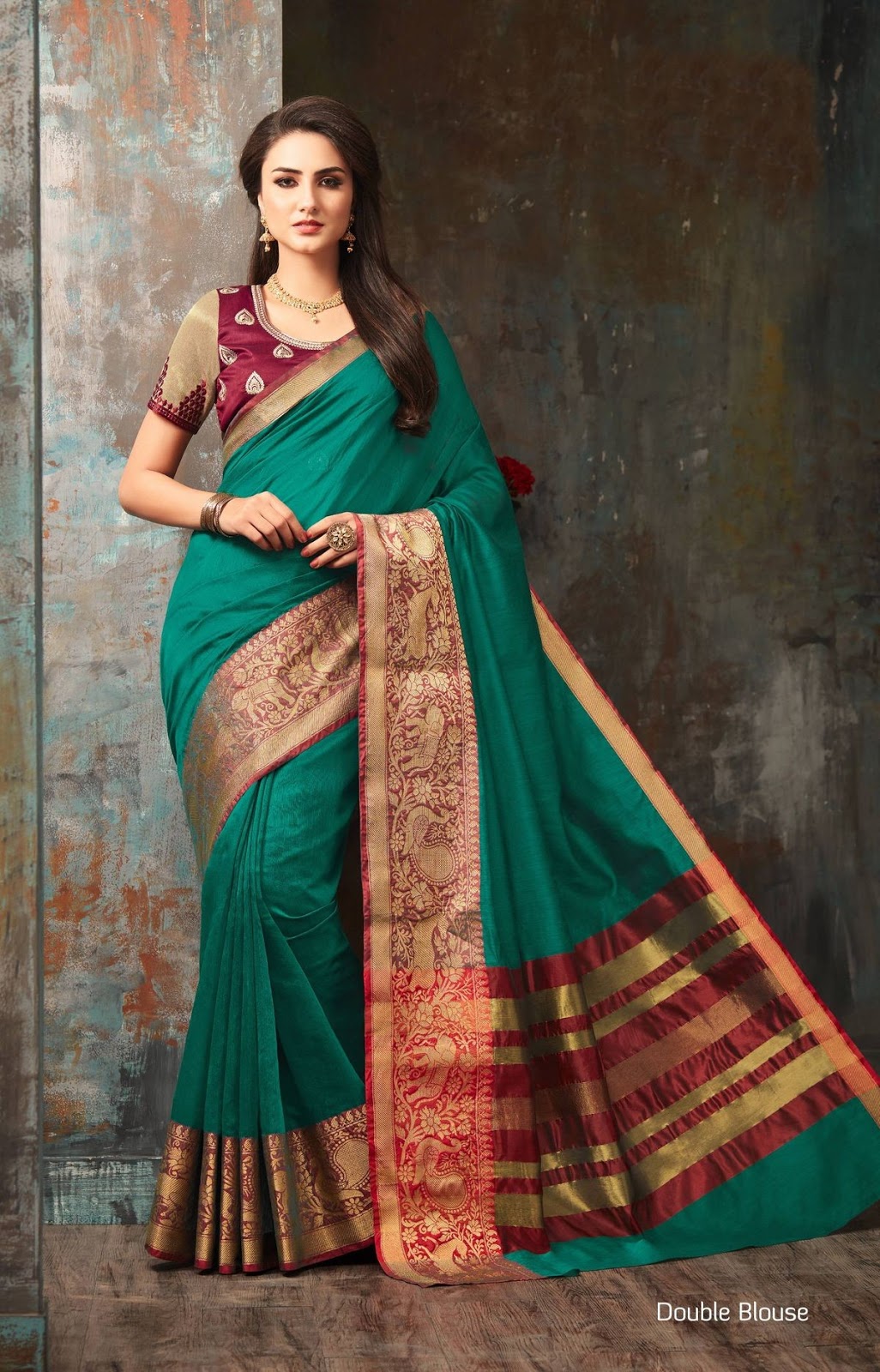 Indian Actresses and Models : Beautiful Models in Saree