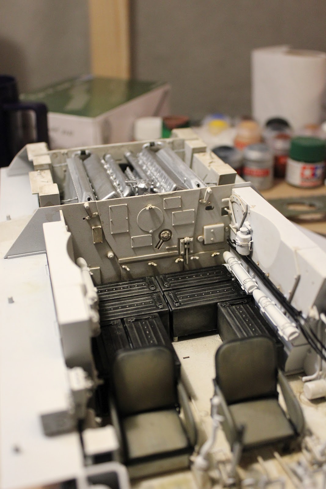 Plasticmodeling: Trumpeter 1/16 T-34/76 part three.