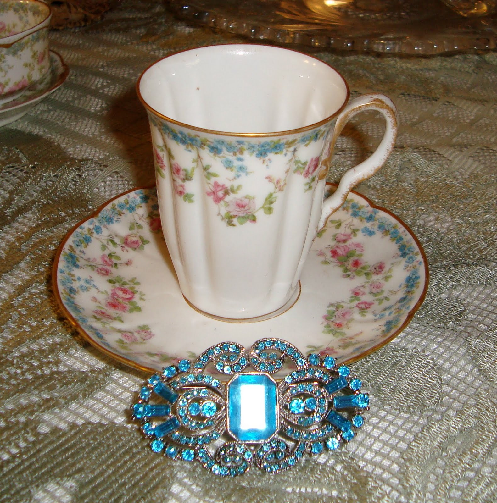 Martha's Favorites: SURROUNDED BY BEAUTIFUL TEA CUPS!