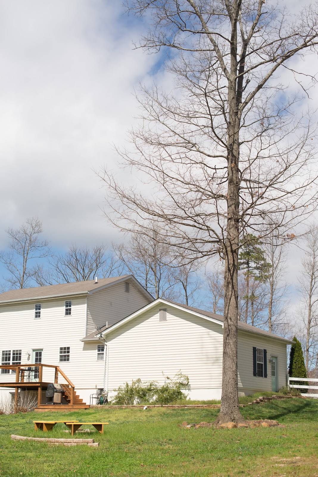 Domestic Fashionista: Spring At The Farmhouse