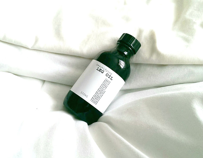 A BEAUTIFYING LEG OIL BY WHITE LABEL ~ THE MALE GROOMING REVIEW