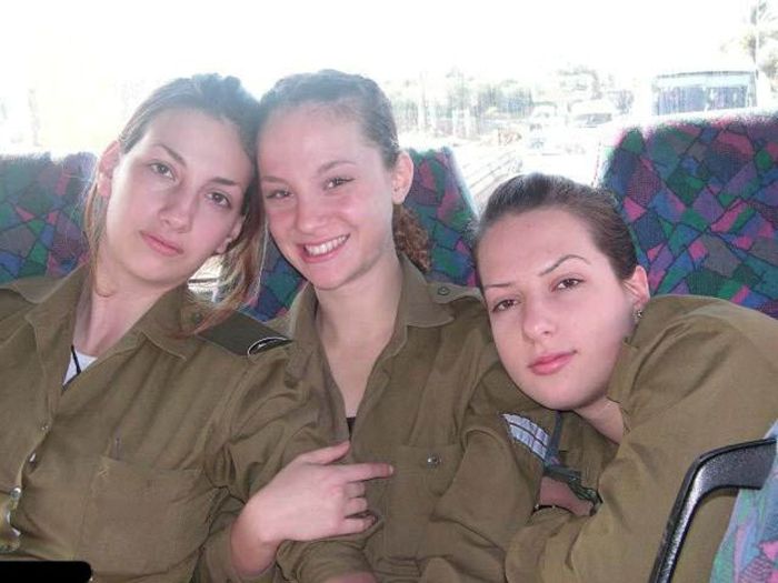 enjoy: Cute girl Israeli Army (66 photos)