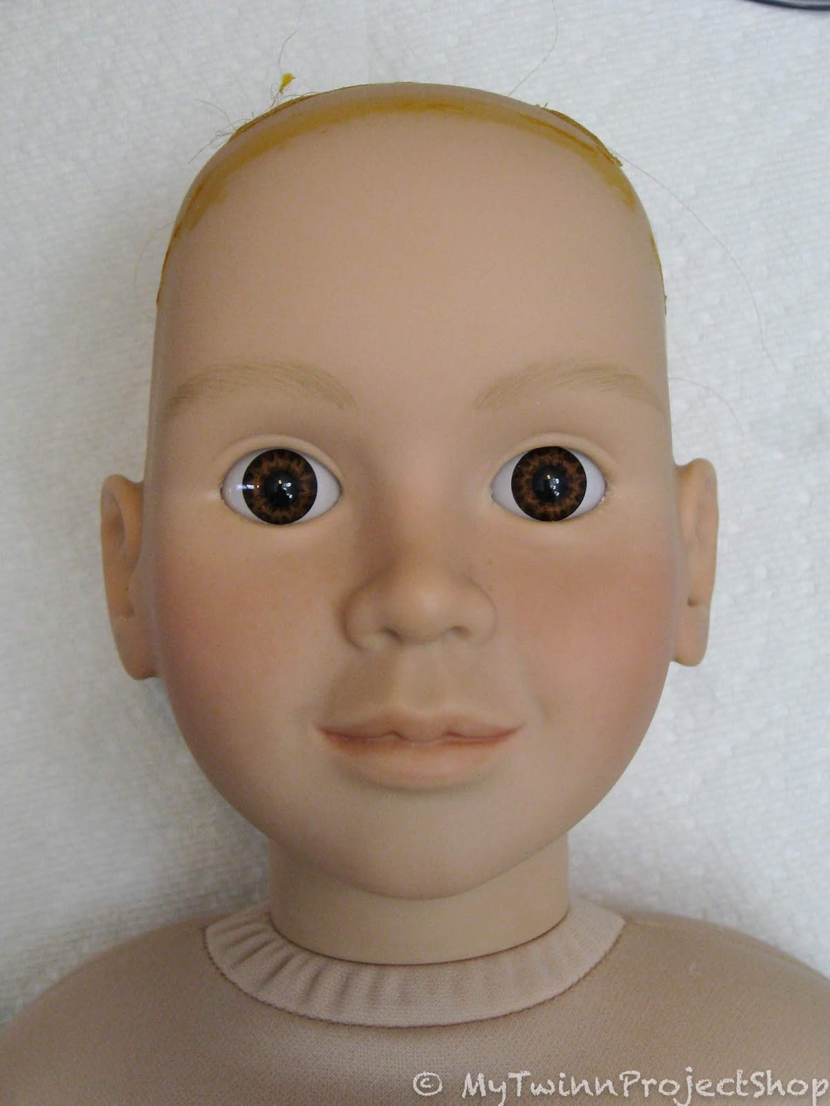 The My Twinn Project Shop: The Walking Red