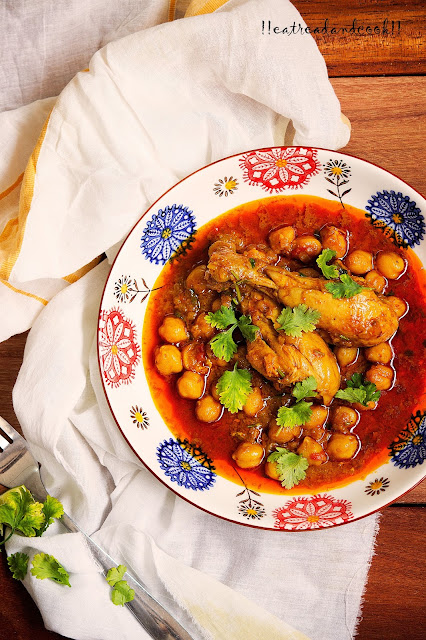 Murgh Chole / Chicken Curry with Chickpeas