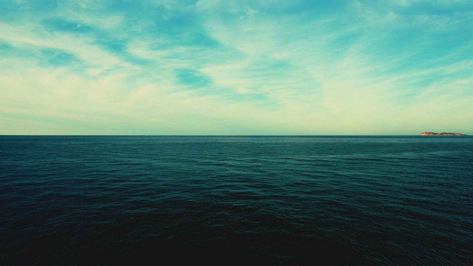 Open Sea Wallpaper