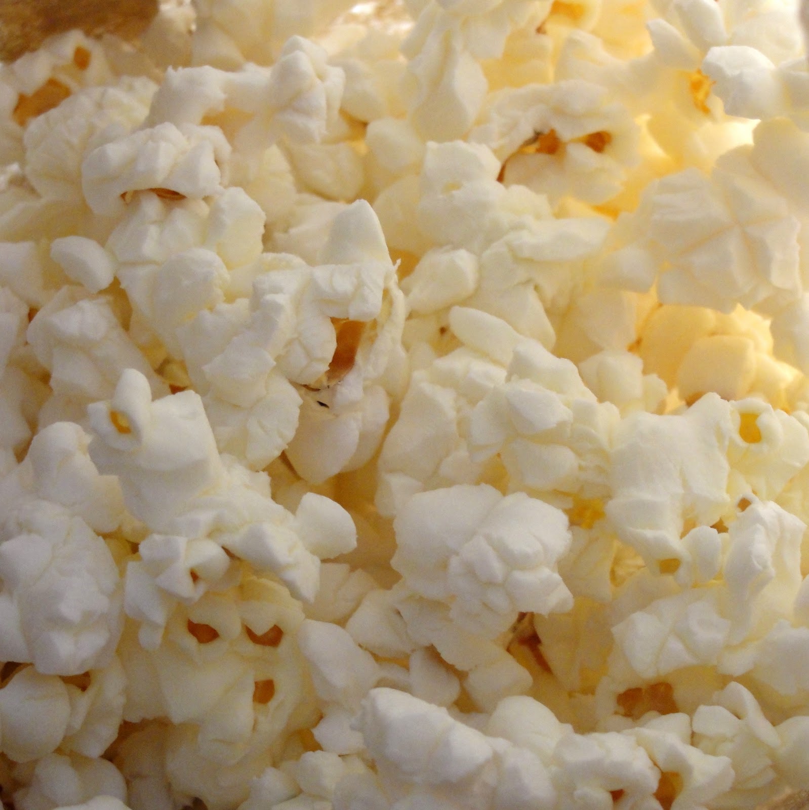Healthy Family Cookin': Monday Meet Whole Foods: Popcorn!