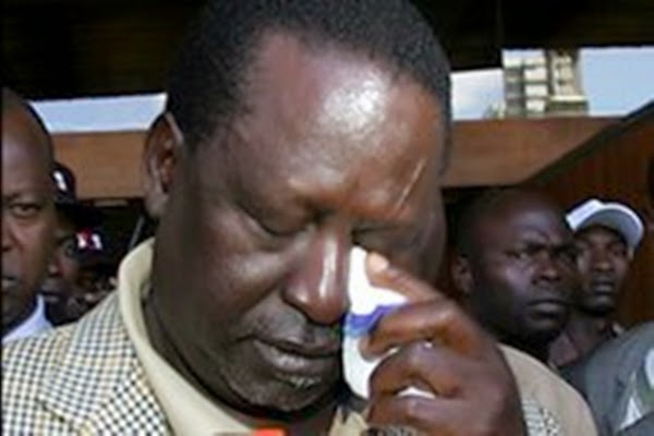 SHOCKING...AS A STUDENT CAUGHT HAVING S*X WITH HIS TEACHER IN CLASS