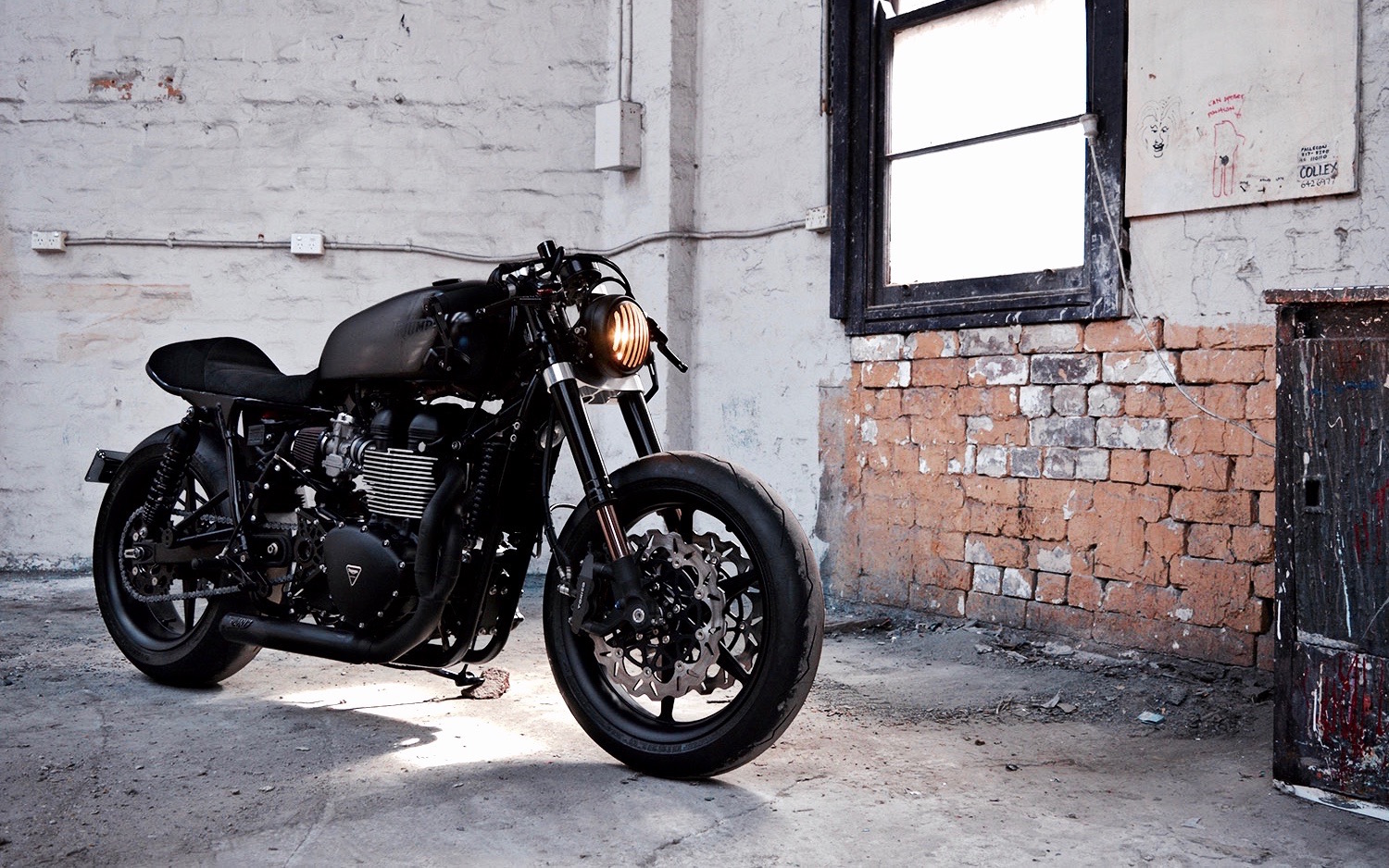 Blak - Inazuma café racer