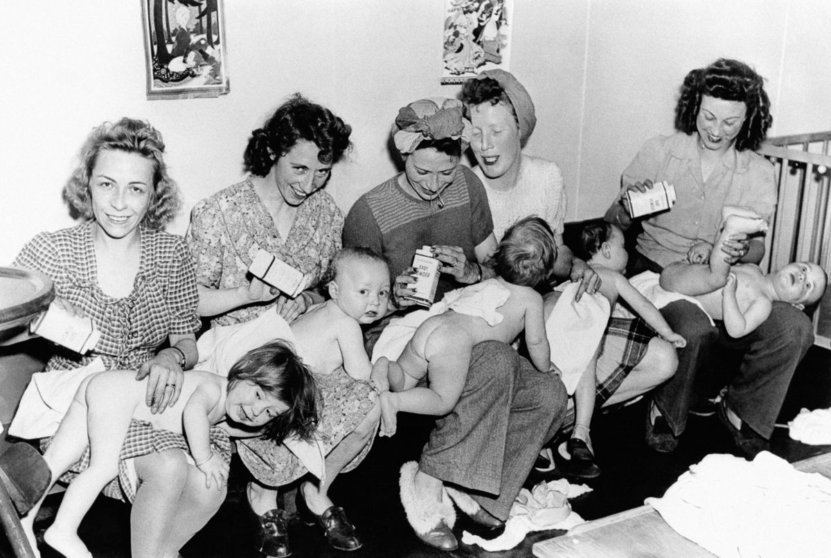 Babies, Babies, and More Babies: Historical Photos From the 1940s and ...