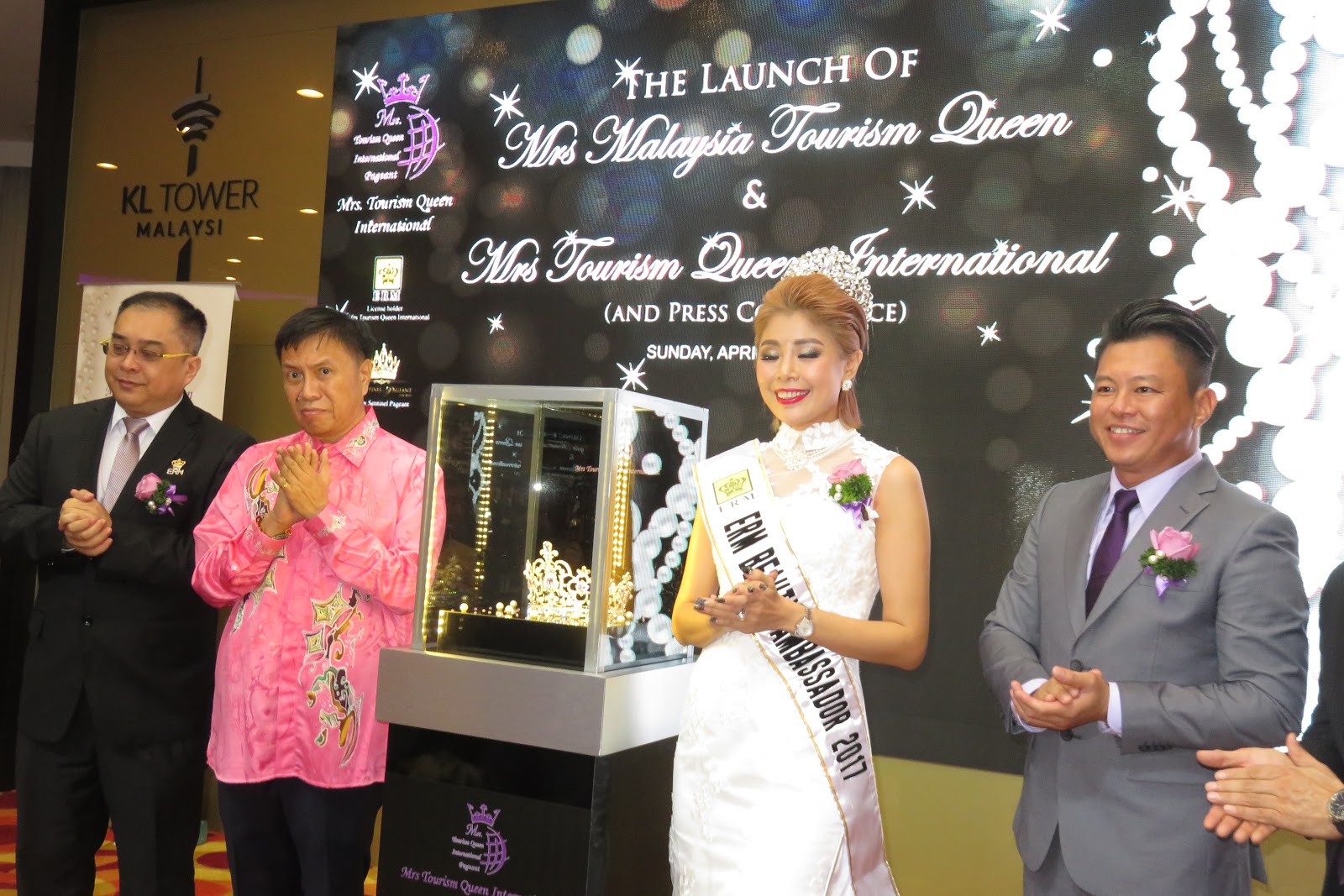 Kee Hua Chee Live!: JENET FOO AND HUSBAND RAYMONG YAP HOSTED LAVISH ...