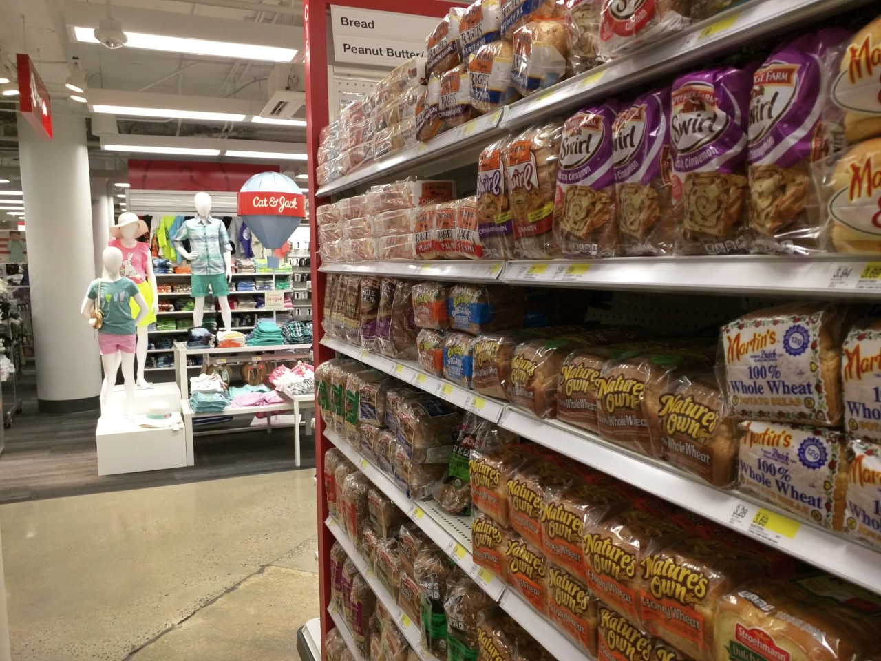 Robert Dyer @ Bethesda Row: Bethesda Target opens early - and you're ...