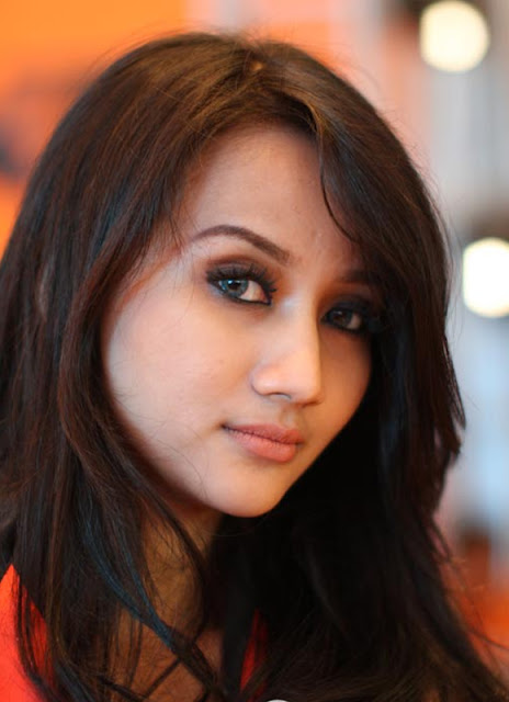 Novel Dewasa Terbaru Temanku Bercumbu dengan Saudaraku | Cerita Dewasa Update