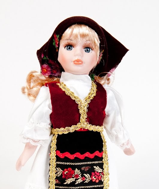 Artizanat Souvenir Cadouri: Papusi din portelan in port popular ...