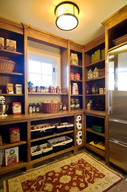 Refreshing Walk In Pantry With Window Design Ideas / Home Decor & Weddings