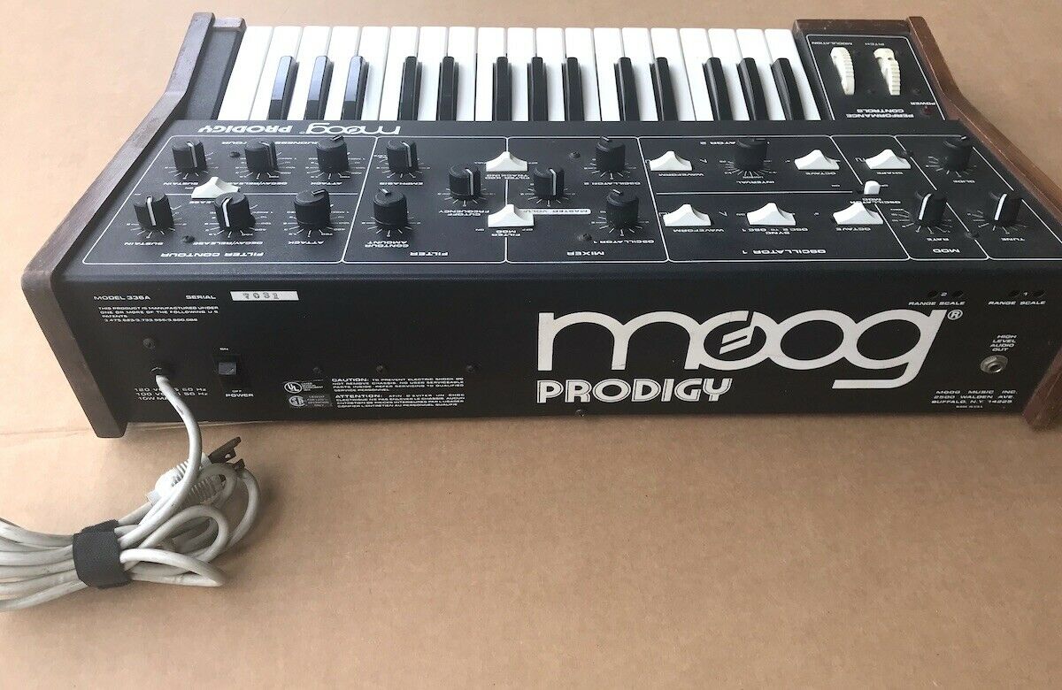 MATRIXSYNTH: Vintage Moog Prodigy Analog Synthesizer Model 336A SN 7031