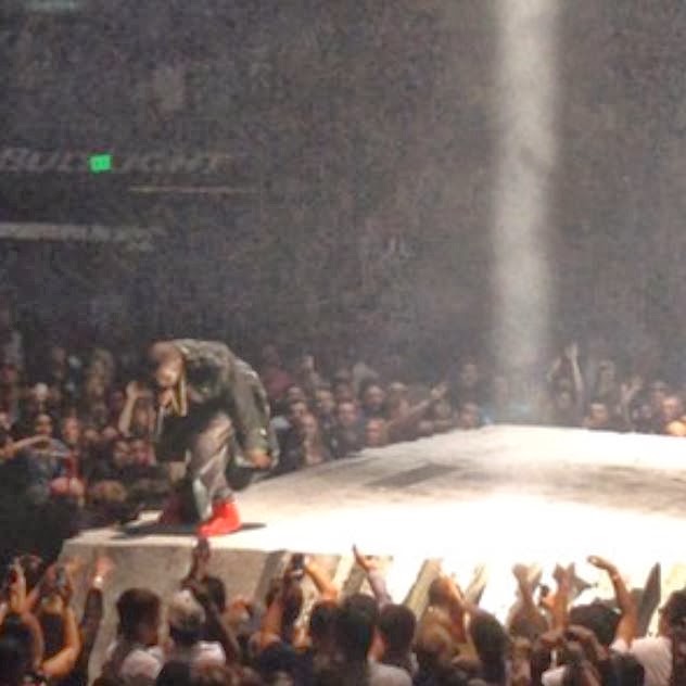 THE SNEAKER ADDICT: Kanye West Wearing His Red October Nike Yeezy 2's ...