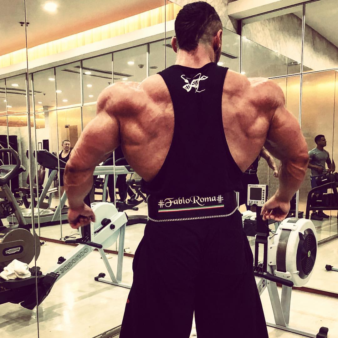 Worldwide Bodybuilders: Italian superstallion Fabio Romagnolo