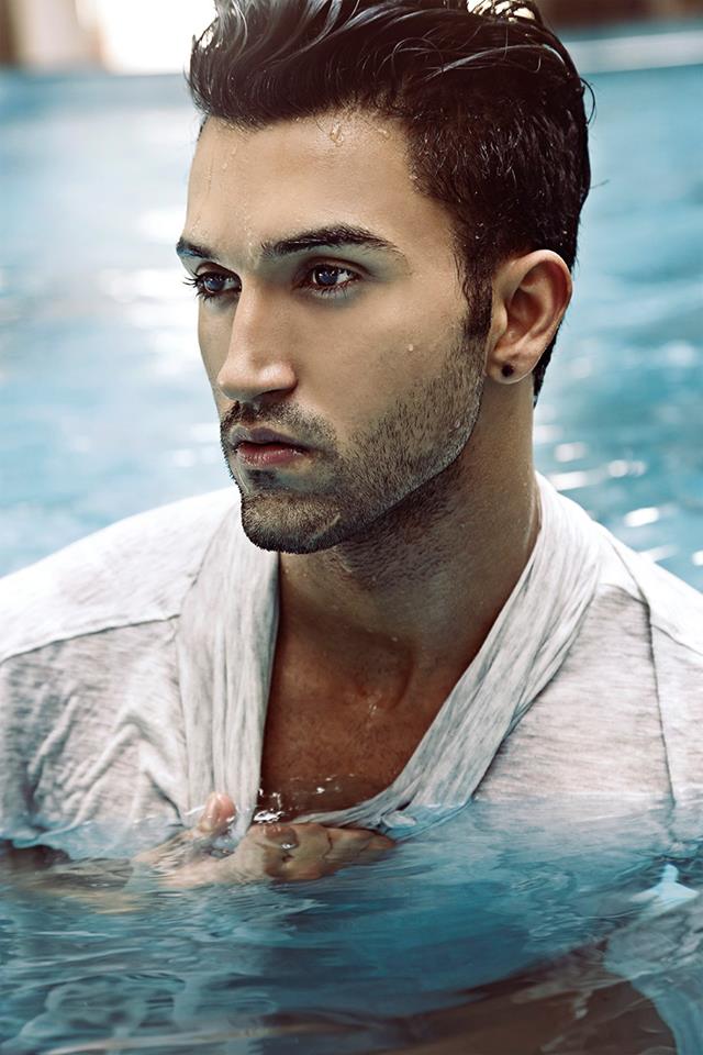 Shirtless Bollywood Men: Male model in wet speedos