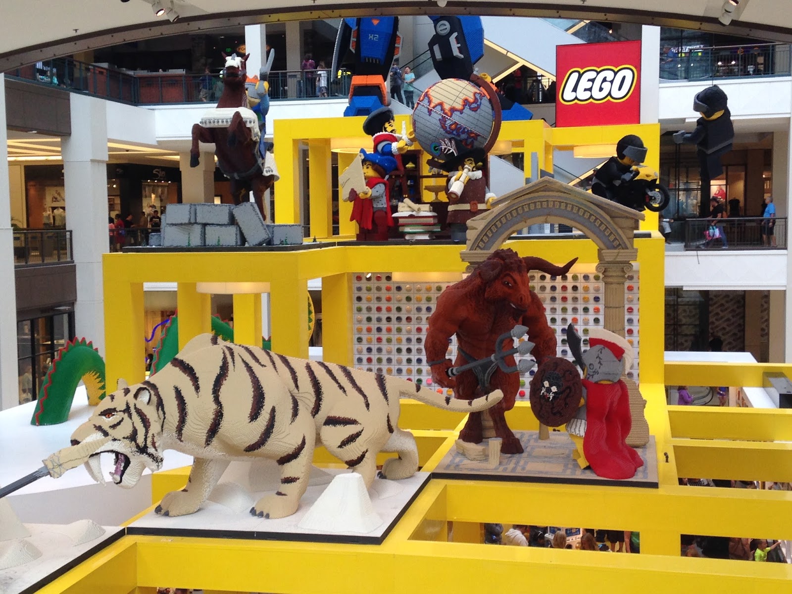 Mueller's Journeys: Mall of America Minneapolis