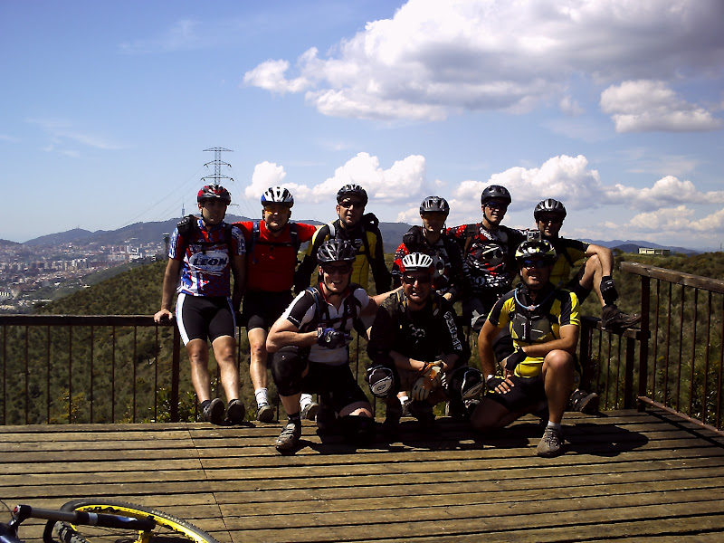 COMANDO ENDURO: LOS PEÑA PANZETA Y EL VIDEO DE CARLOS RAMBO