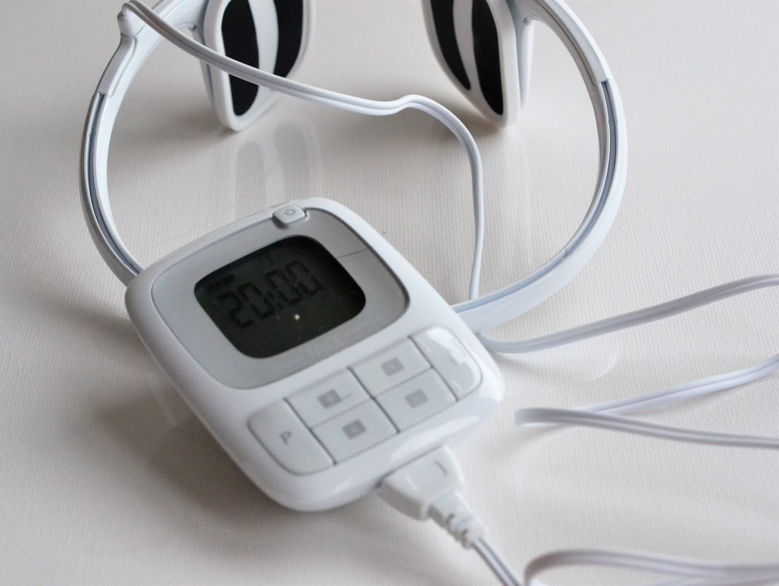 Slendertone Face - A Super Face Lifting Gadget – Laurie Bronze