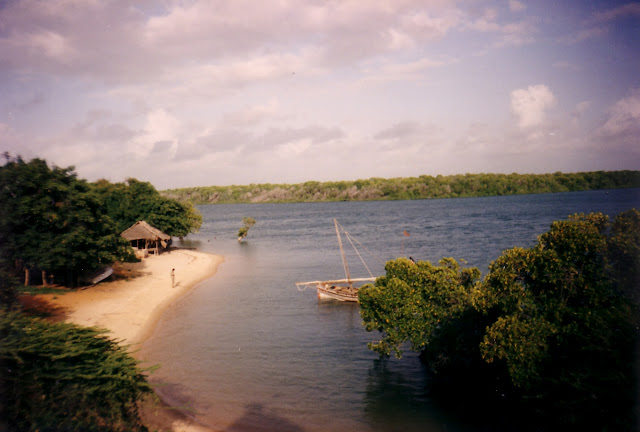 Beautiful Sceneries of Kenyan Republic: Kiunga Marine National Reserve ...