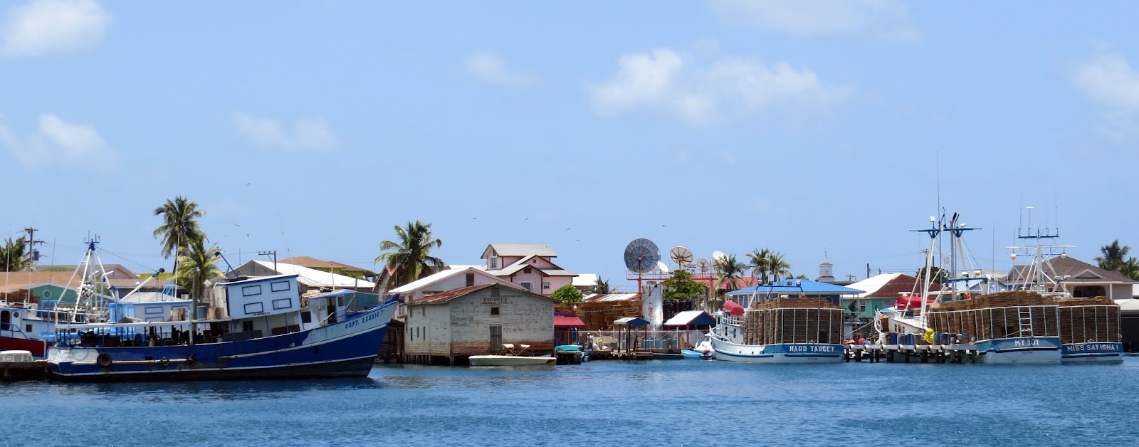 Taia (English): Guanaja, Honduras