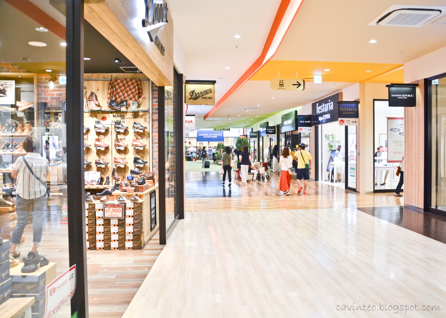 Entree Kibbles: Going Crazy with Outlet Shopping at Mitsui Outlet Park ...