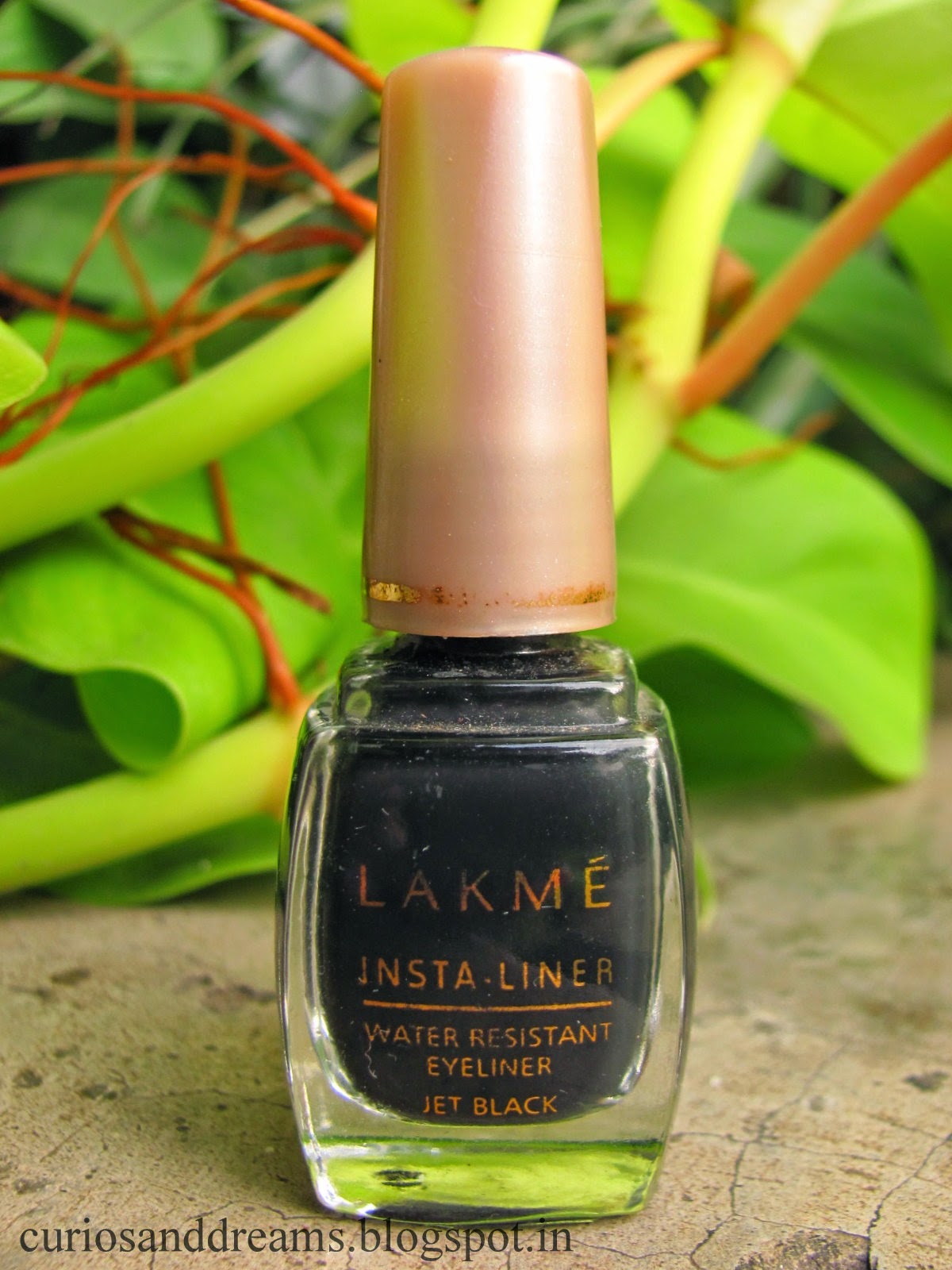Lakme Insta - Liner Water Resistant Eyeliner : Review - Curios and ...