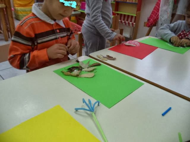.~~kindergarten teacher ~~ΝΗΠΙΑΓΩΓΟΣ.....ΧΡΩΜΑΤΑ ΚΑΙ ΑΡΩΜΑΤΑ ...