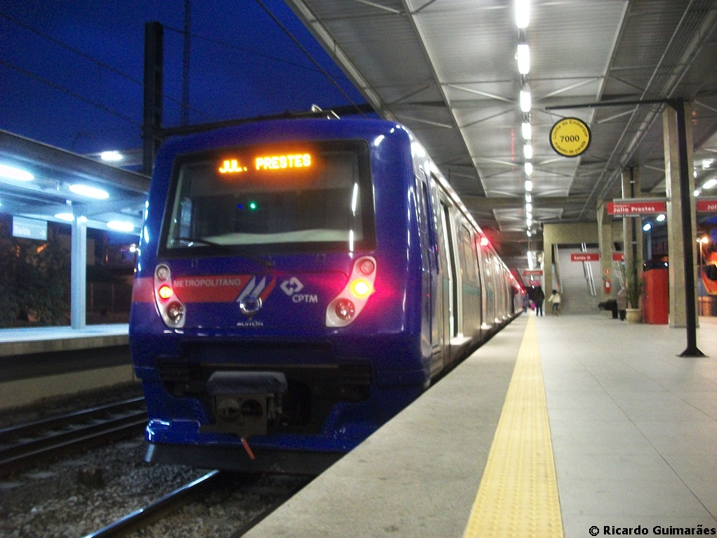Novos trens chegam a Linha 8-Diamante da CPTM ~ Diário da CPTM
