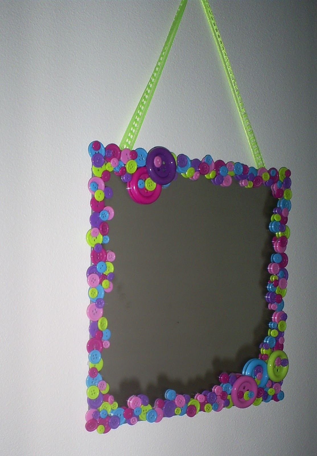 IamASeaman: Button frame mirror