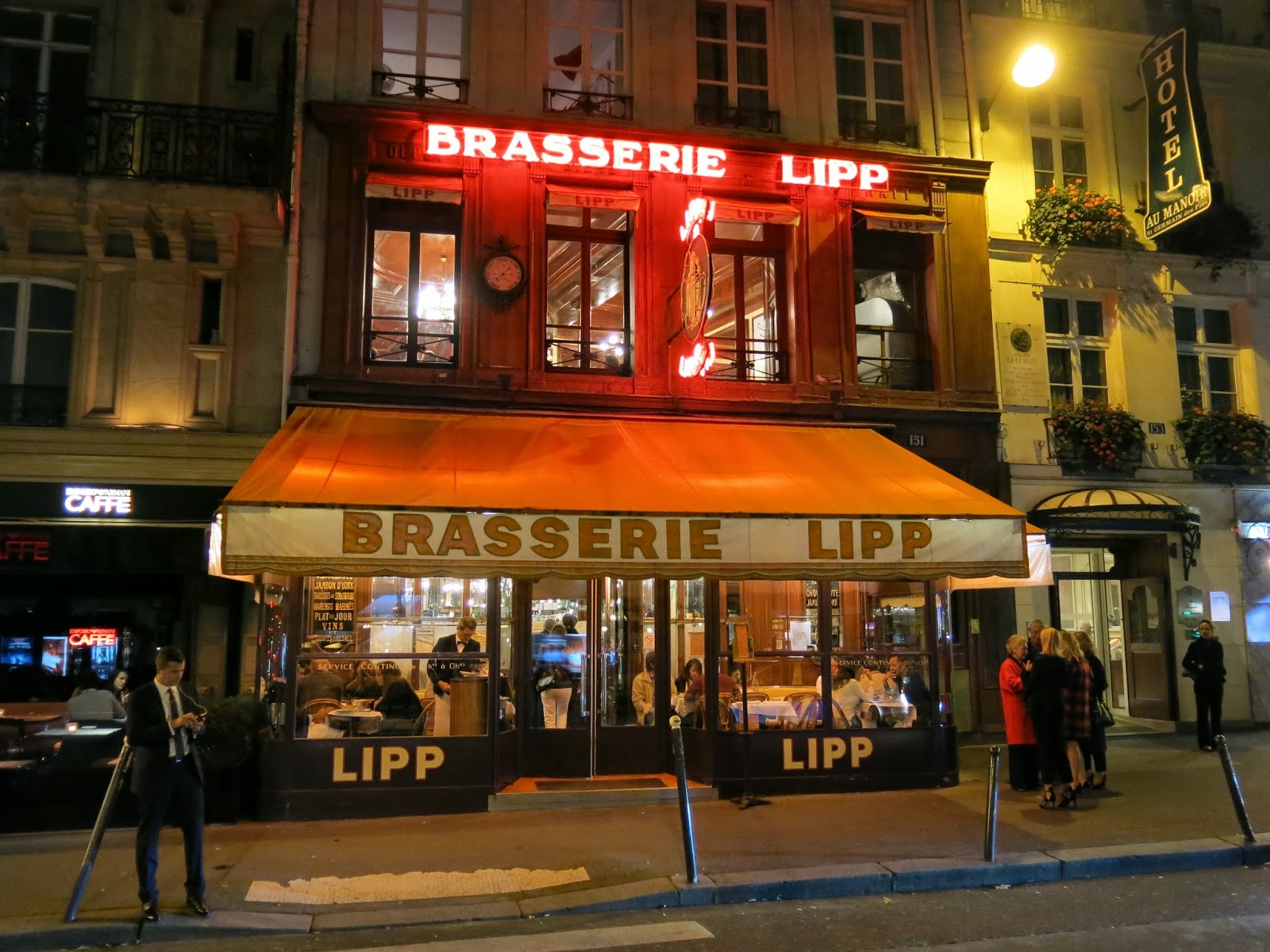 Bichette et Paris: A la brasserie LIPP