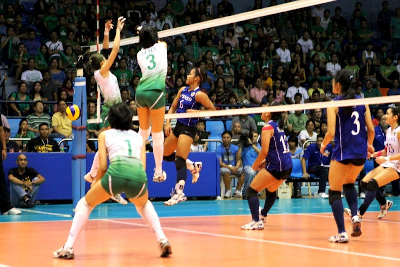 Bleachers Brew: Ateneo Women's Volleyball: Volleying against the tide