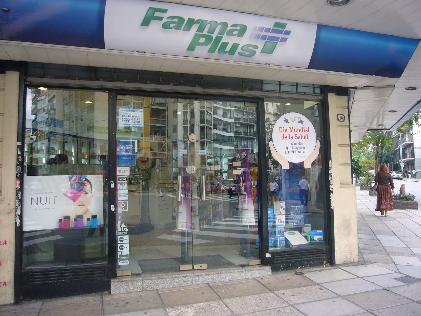 XDG Disegno: Farma Plus (Farmacias & Perfumerías)