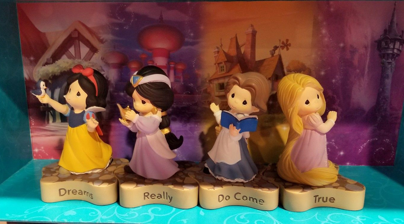 Filmic Light - Snow White Archive: 2017 D23 Expo Precious Moments ...