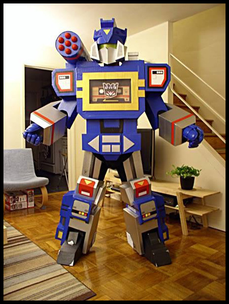JIMSMASH ! ! !: TUESDAY COSPLAY: SOUNDWAVE