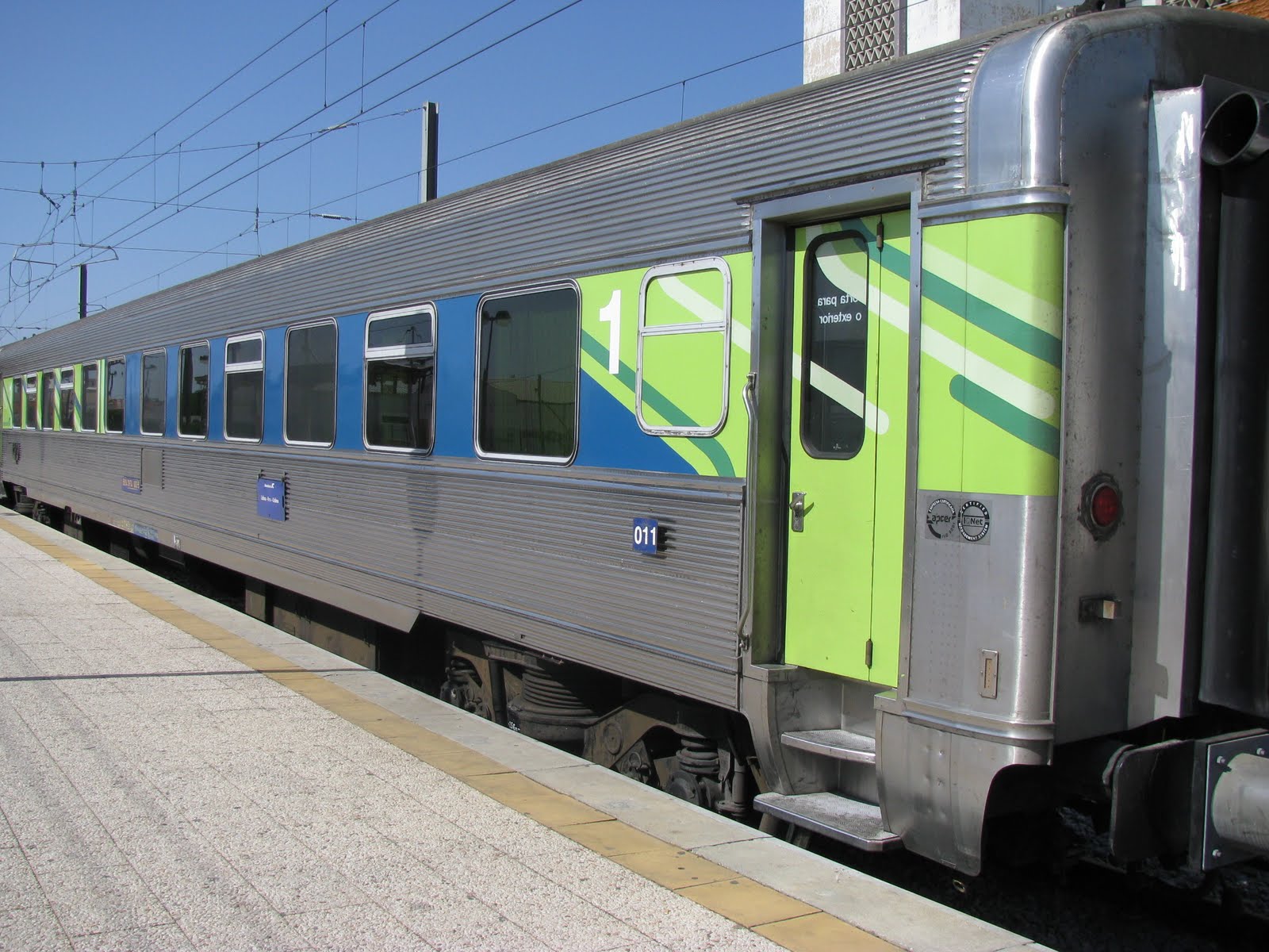 Apeadeiro das Virtudes: CARRUAGENS INTERCIDADES CP SOREFAME 1ª CLASSE