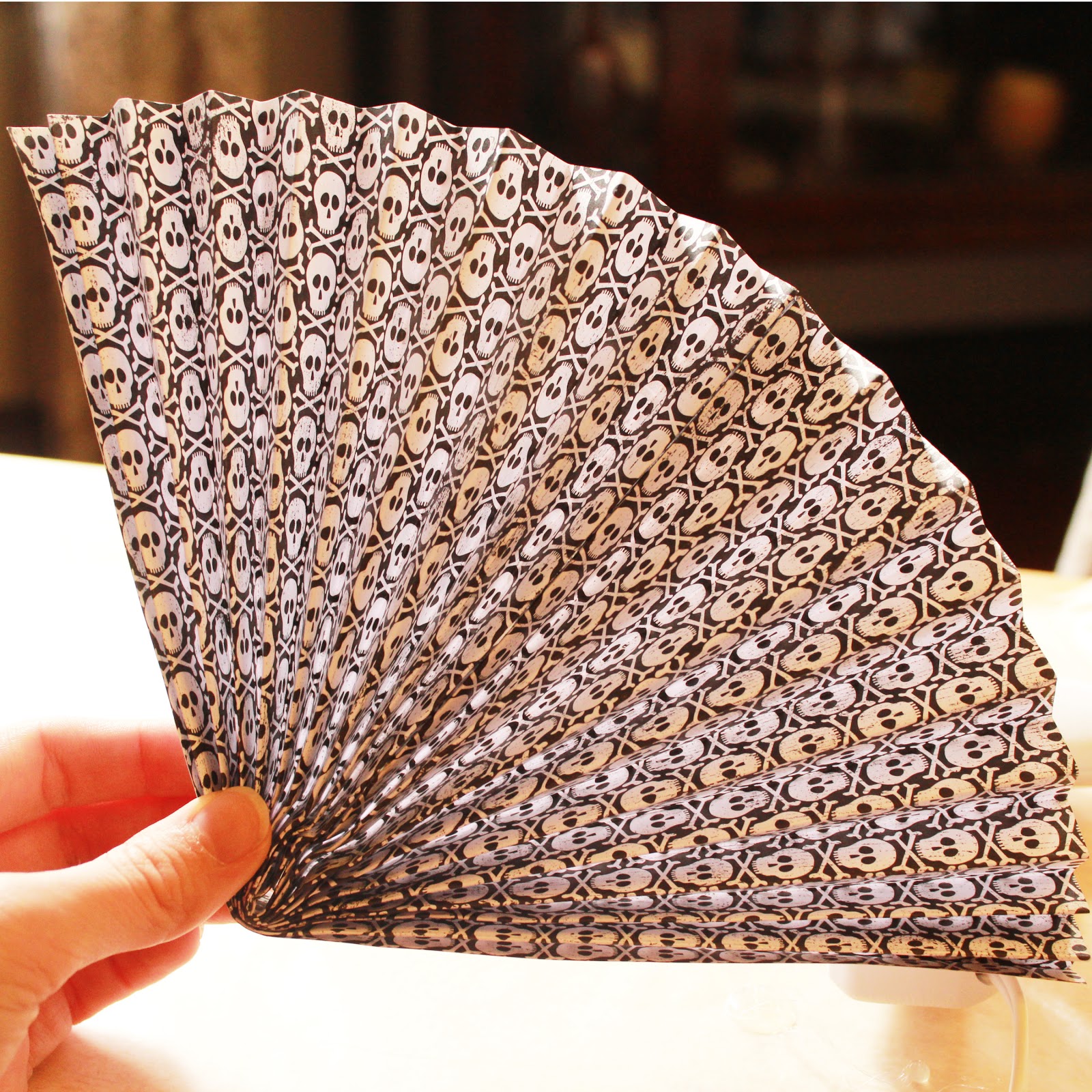 Rifles and Ruffles: DIY Hanging Paper Fans